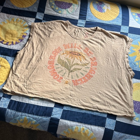 NATURAL LIFE | Tops | Natural Life Tan Sunflower Graphic Cropped Muscle ...